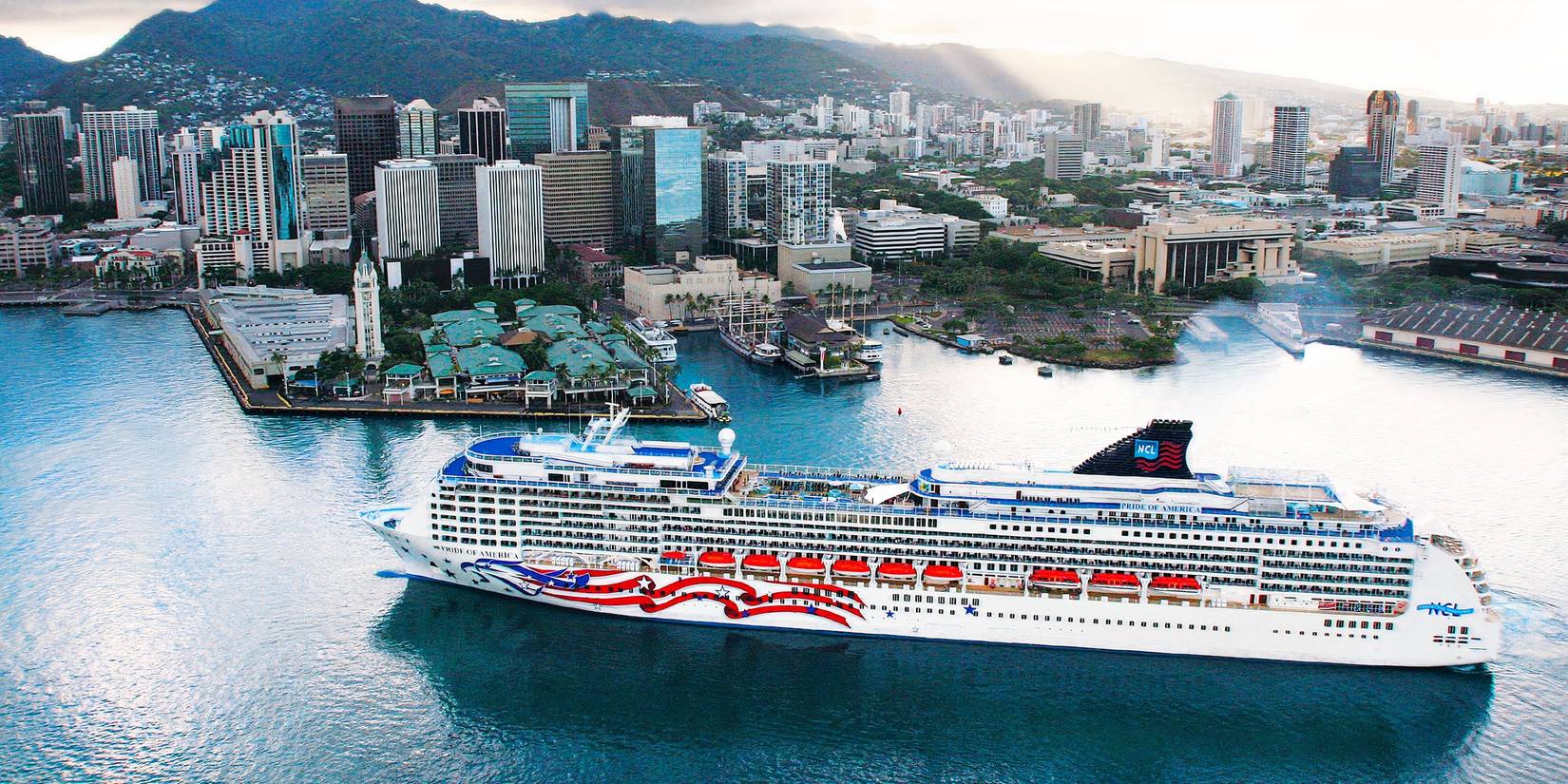 Norwegian Pride of America Cruise Ship Guide: Staterooms, Dining ...