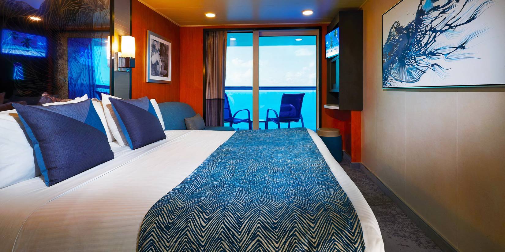 Norwegian Star Cruise Ship Guide: Staterooms, Dining, Activities & What ...