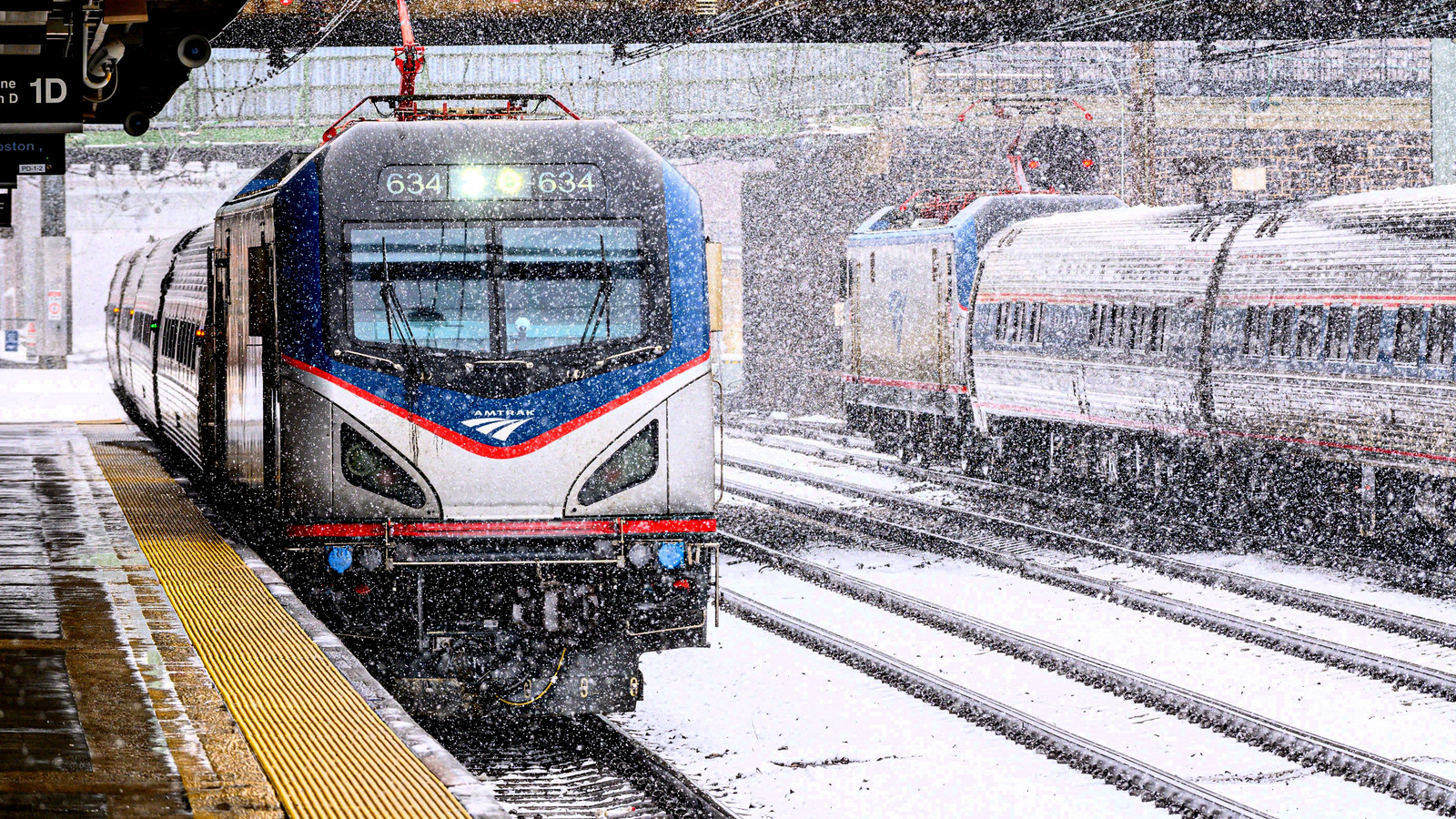 Amtrak Fails To Save Airline Passengers As Its Busiest Routes Plagued ...