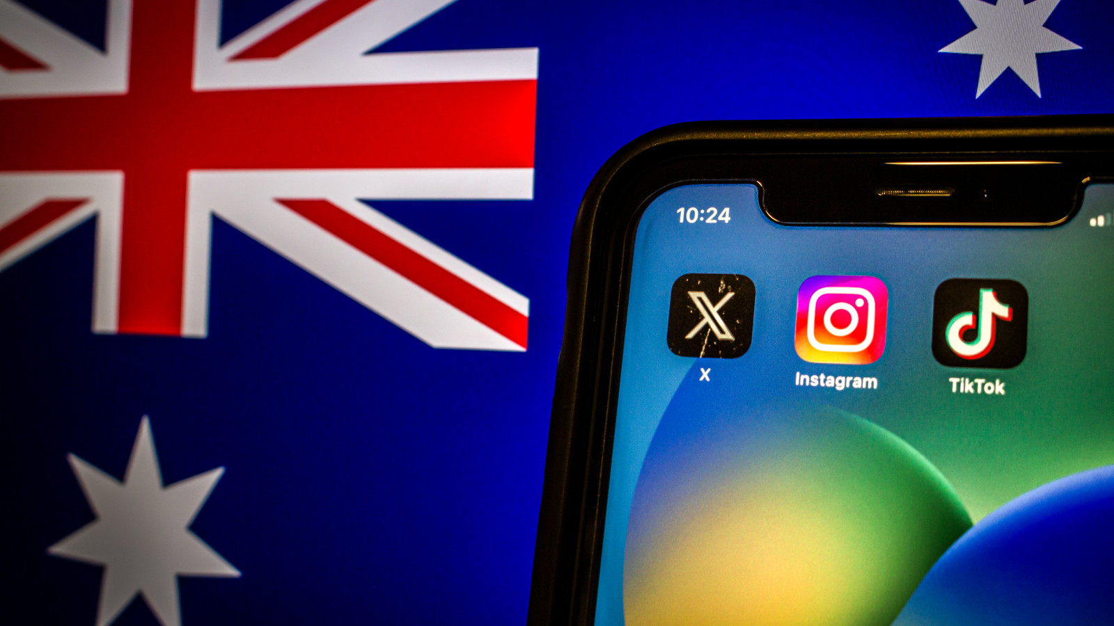 Travelers Scramble To Find Out If Australia’s New Social Media Ban ...