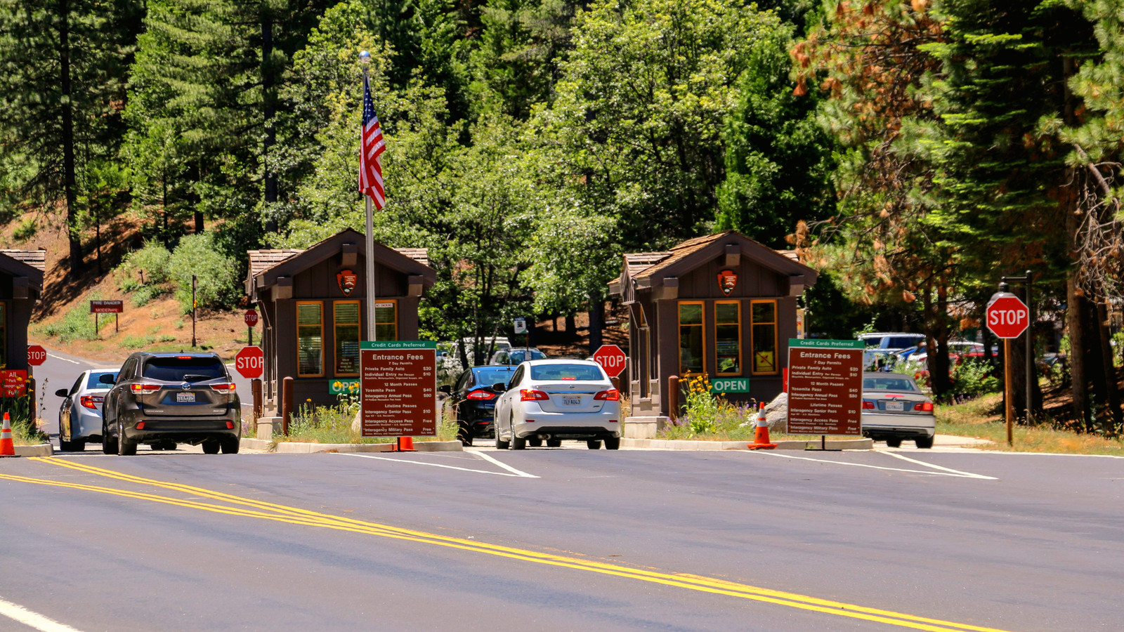 Yosemite National Park Road Signs Reveal A Heartbreaking Consequence Of ...