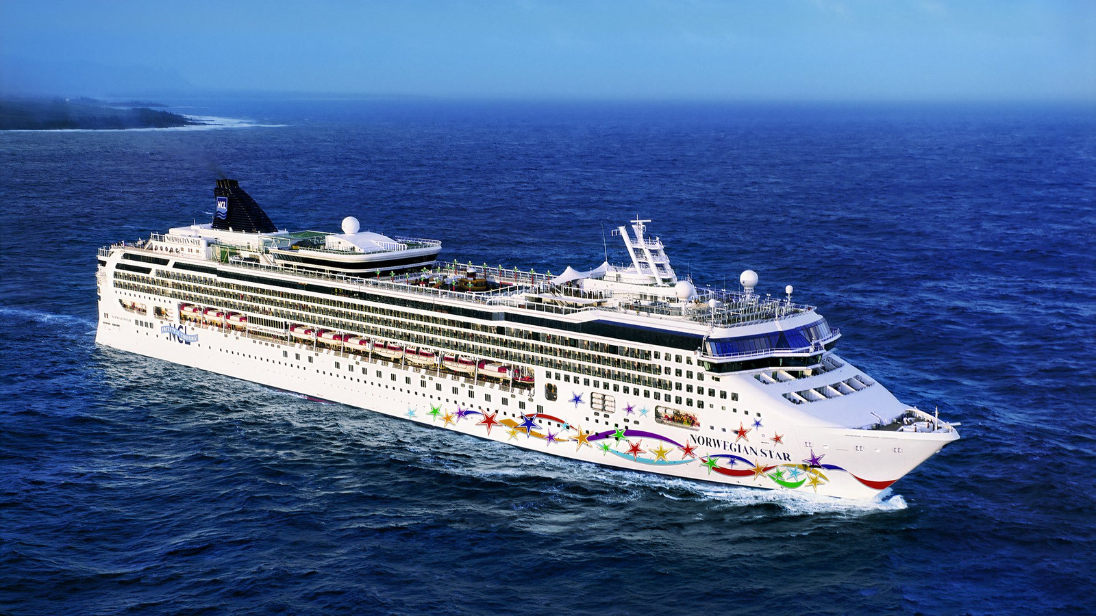 Norwegian Star Cruise Ship Guide: Staterooms, Dining, Activities & What ...