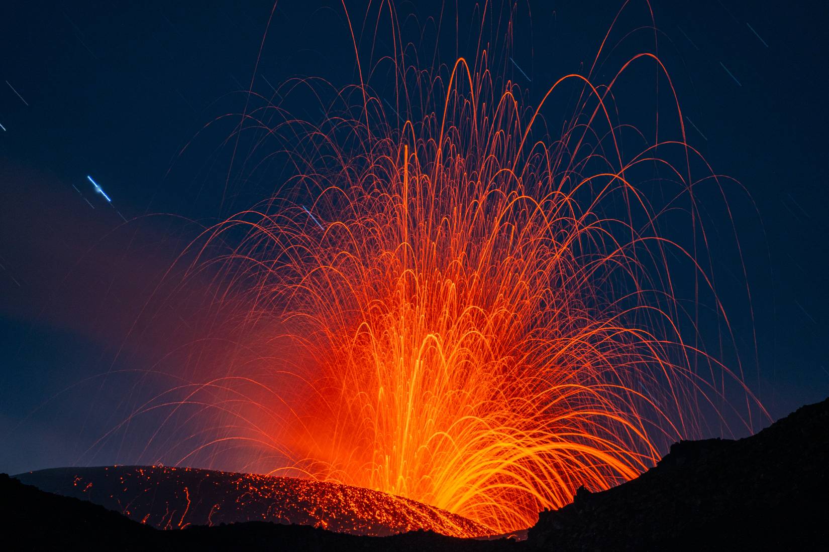 "Beautiful And Terrifying": Rare Footage Shows Skier's Unexpected ...