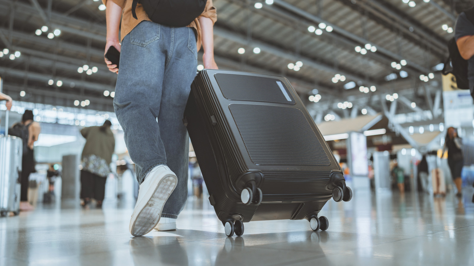 Delta Air Lines Reaffirms Its Strict Rule On Specialty Item: "The Skull ...