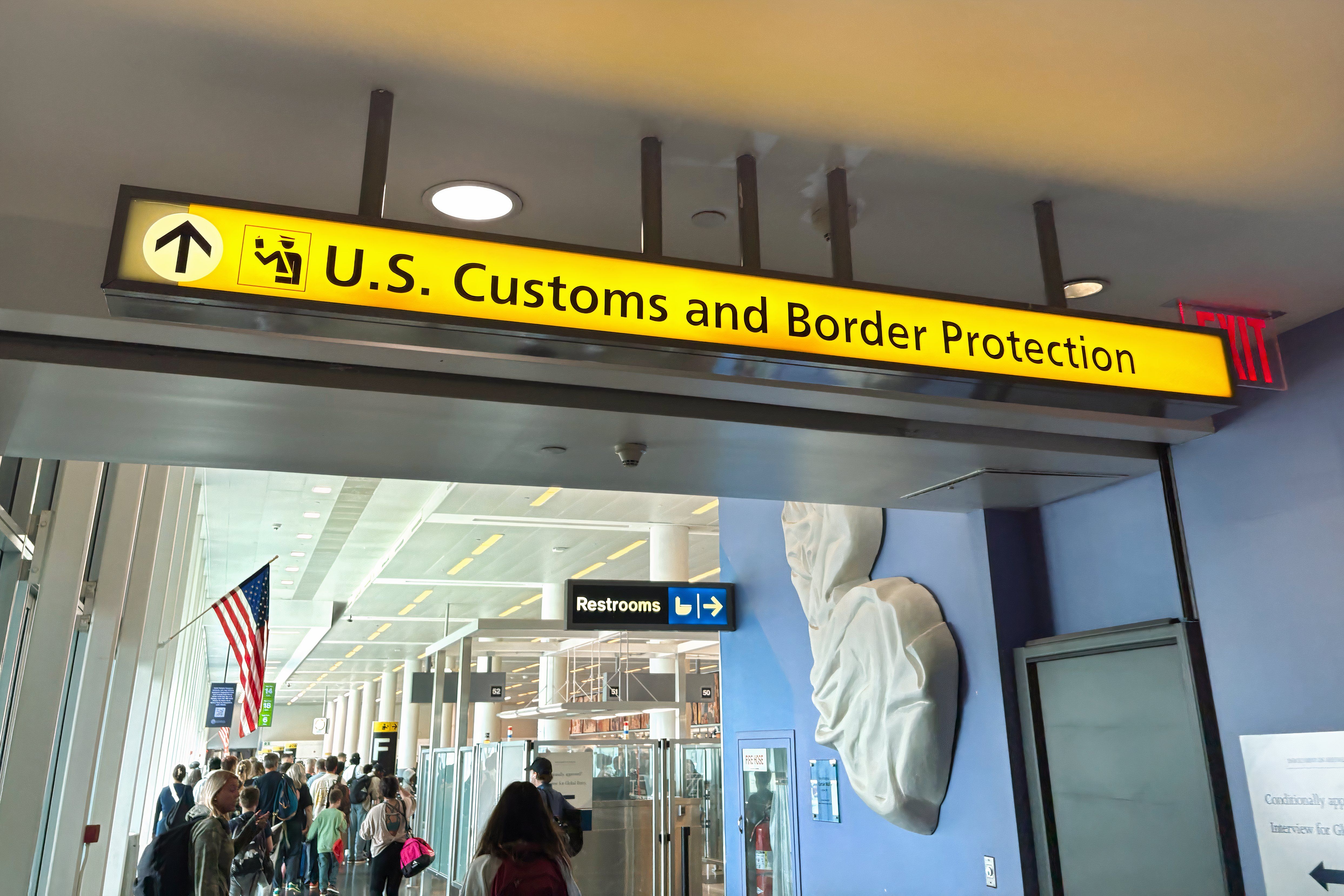 The Puzzling Ksar Draa Is A Lost Castle-Like Mystery Of The Sand Dunes ...