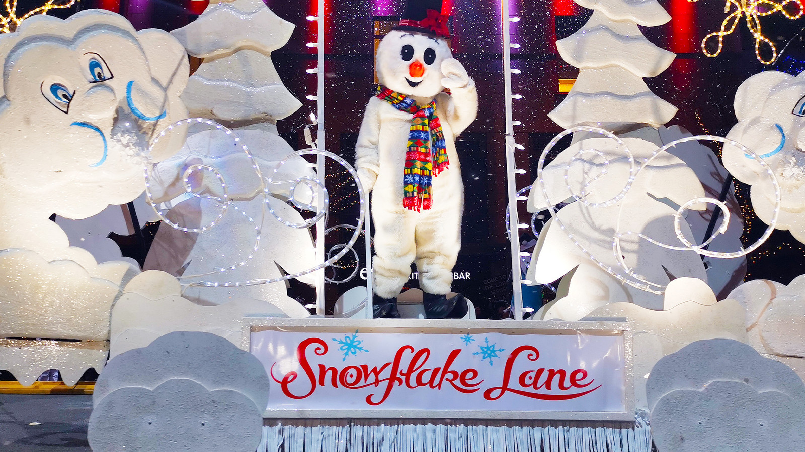 The "North Pole Of Washington" Celebrates The Holidays In The Most ...