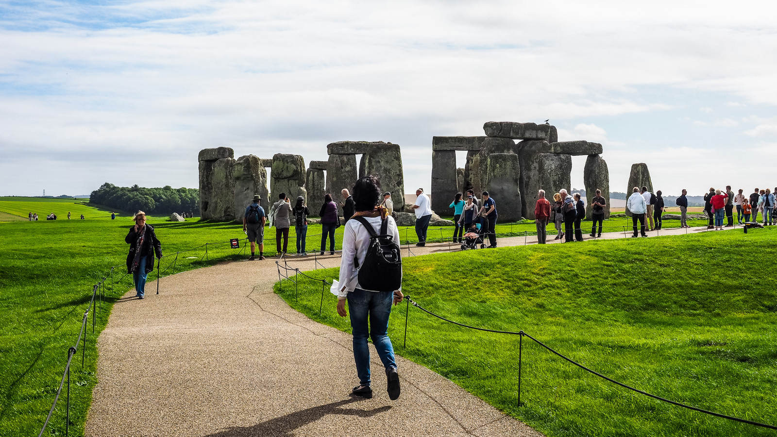 Archaeologists Just Discovered A Secret Structure Beneath Stonehenge ...