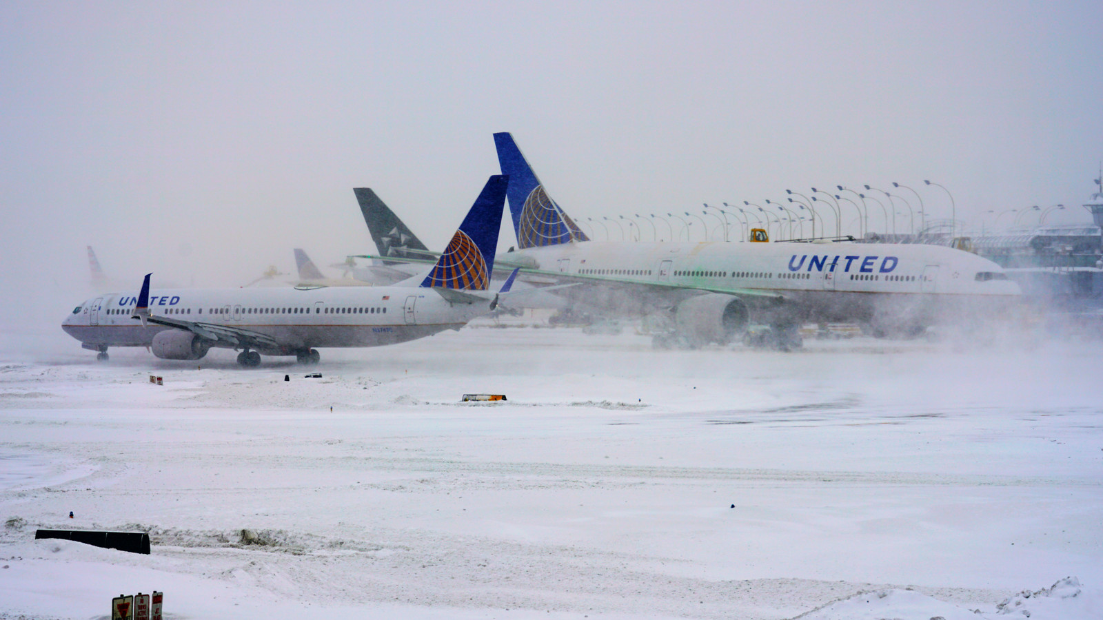 U.S. Airlines Respond In The Best Way As More Than 2,300 Cancellations ...