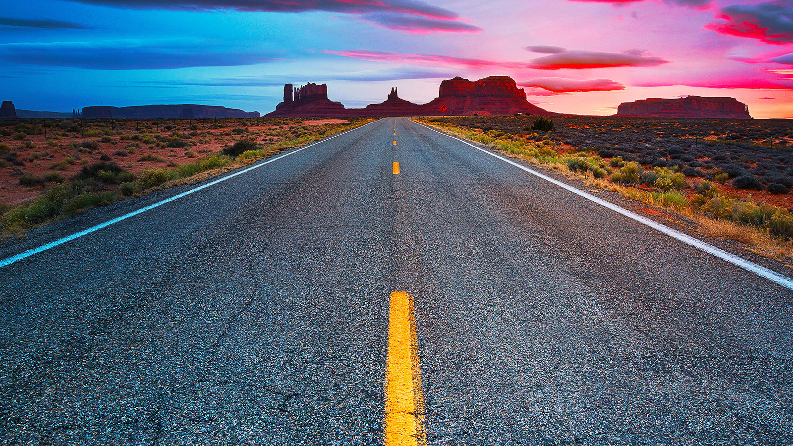 9 "Loneliest" Roads In America For A Traffic-Free Road Trip