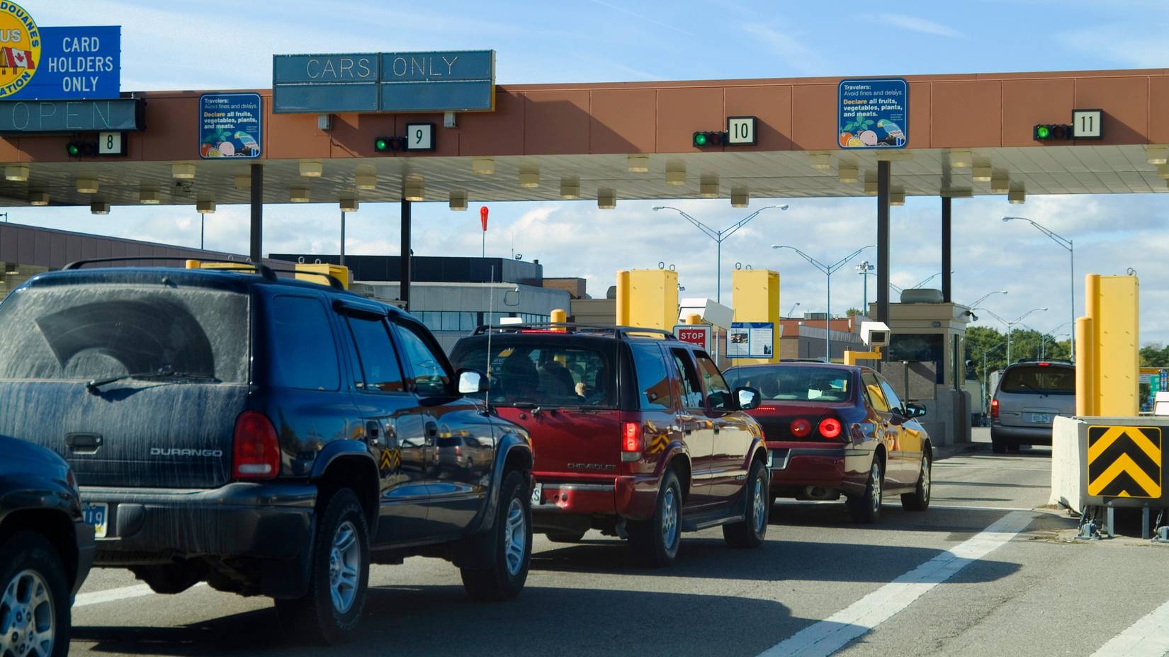 This Small Detail Guarantees Americans Will Be Denied Entry To Canada ...