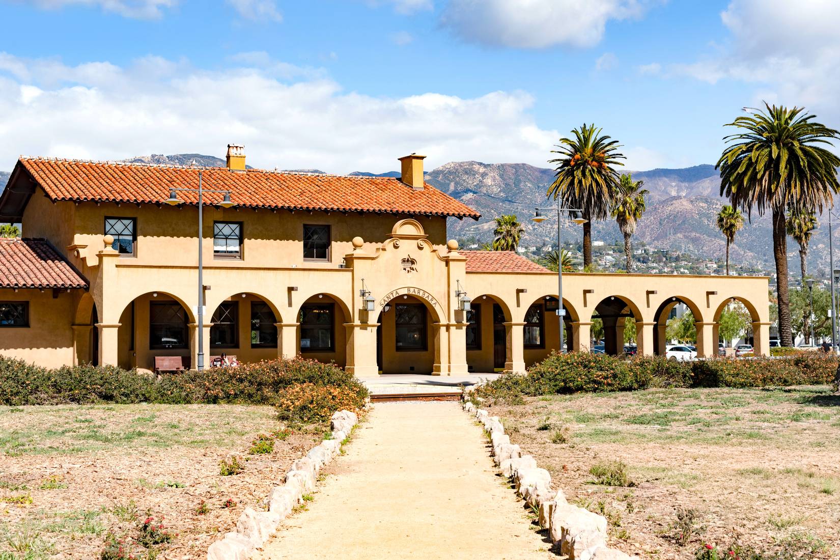America's Most Beautiful Amtrak Stations Almost No One Talks About