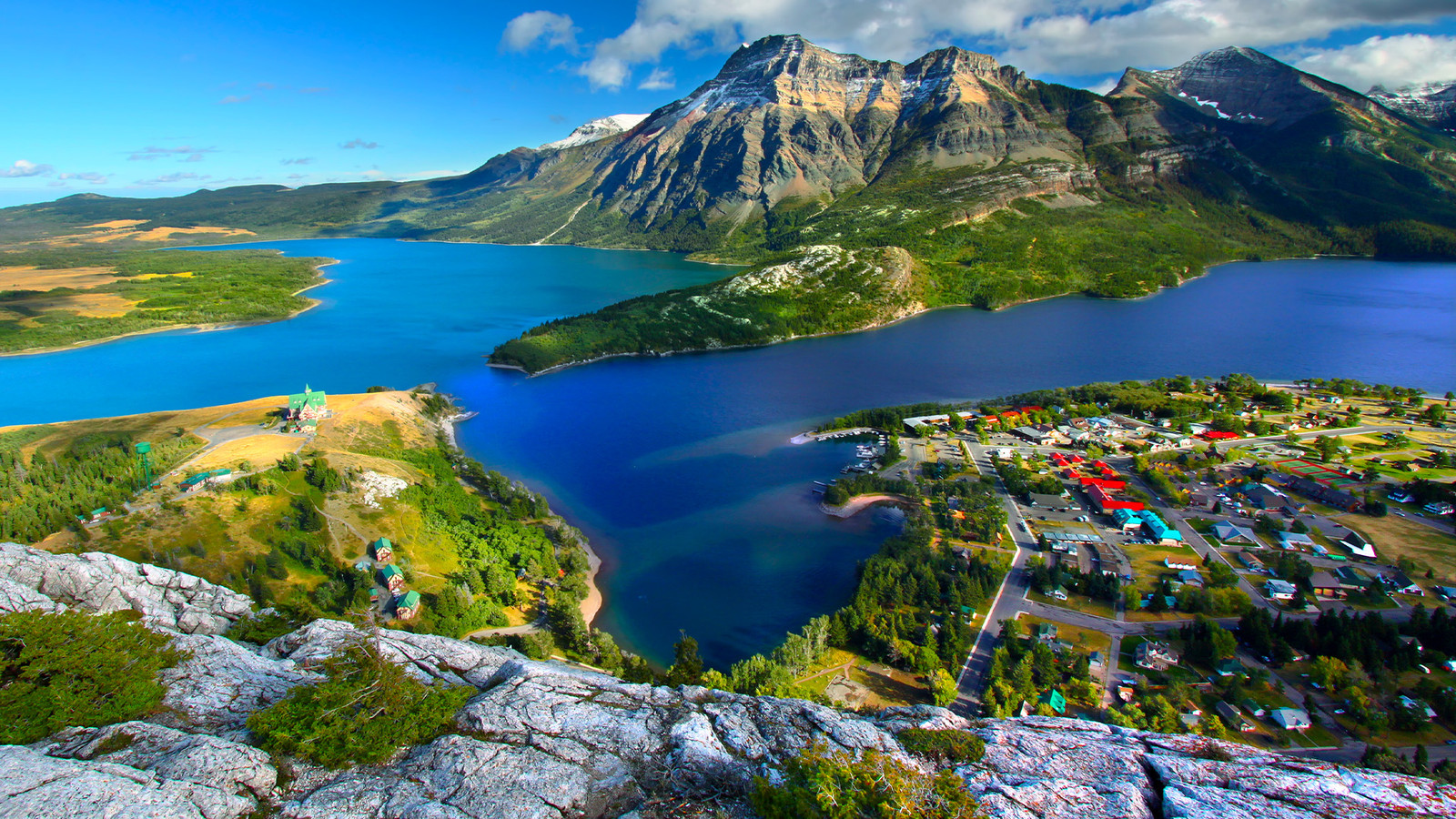 America's Most Beautiful Border Crossing Is Hidden Deep In The ...