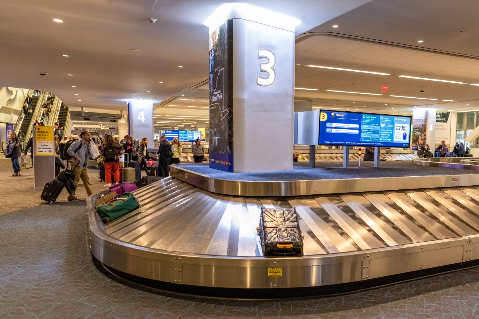 Delta Air Lines Leads The Way In Cancelled Flights As ICE Invasion At ...