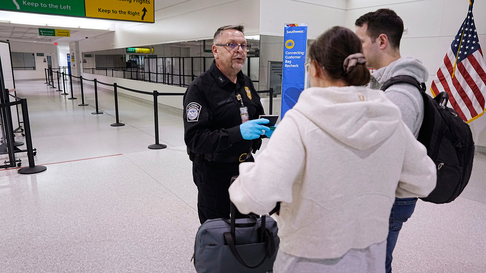 "Be Smart": Canadian Travelers Visiting The U.S. Warned About Burner ...