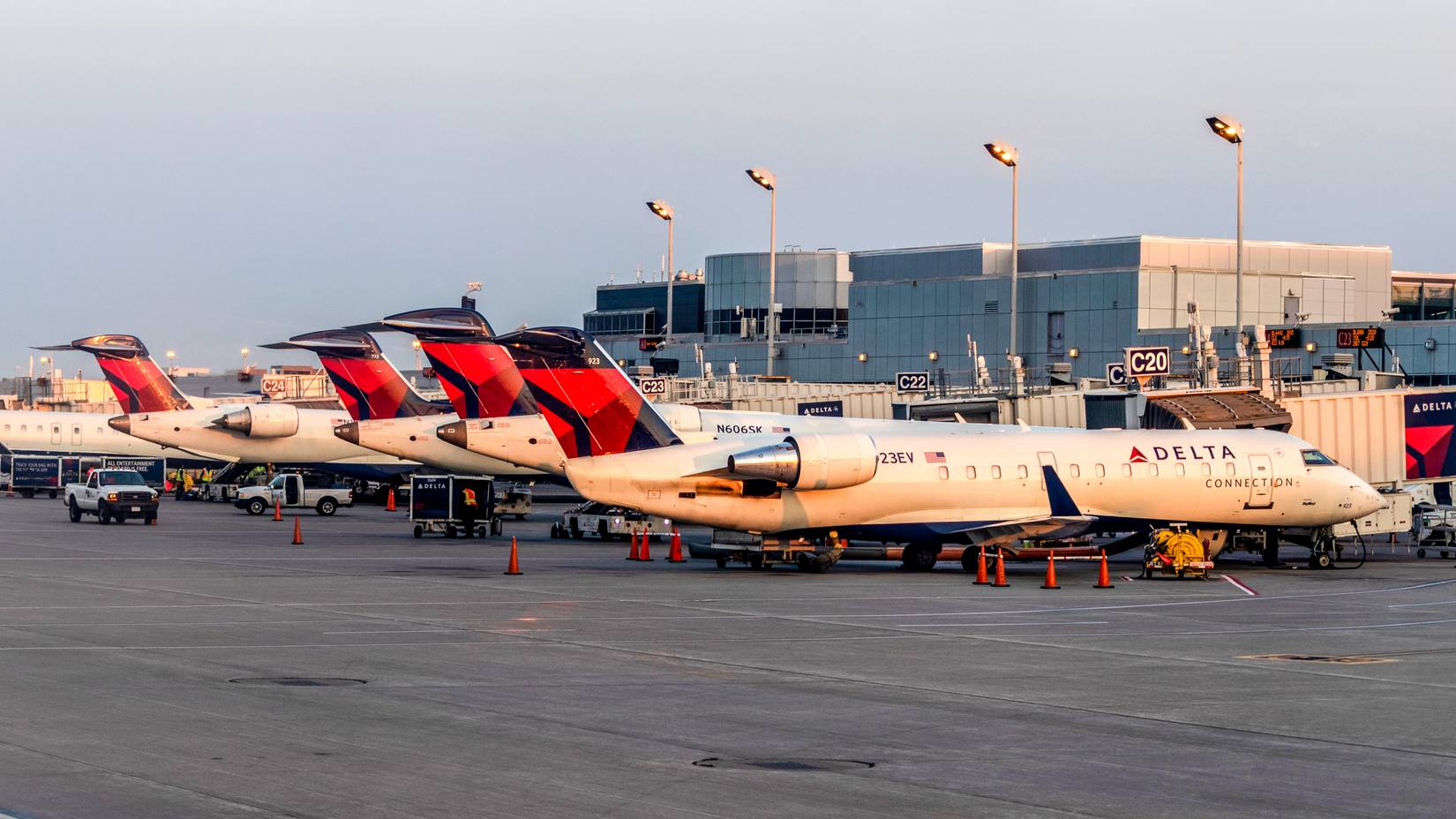 Delta Air Lines Plans Ahead And Mass Cancels Midwest Flights