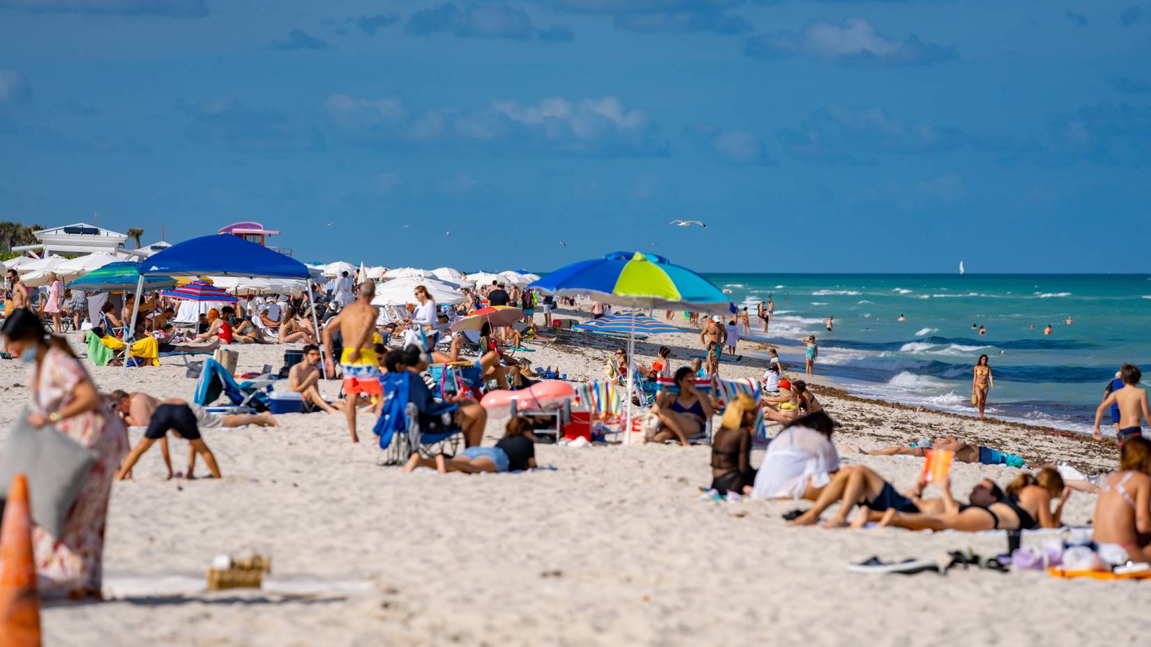 U.S. Tourism Scores A Win As Young Canadians Break Canada's Travel ...