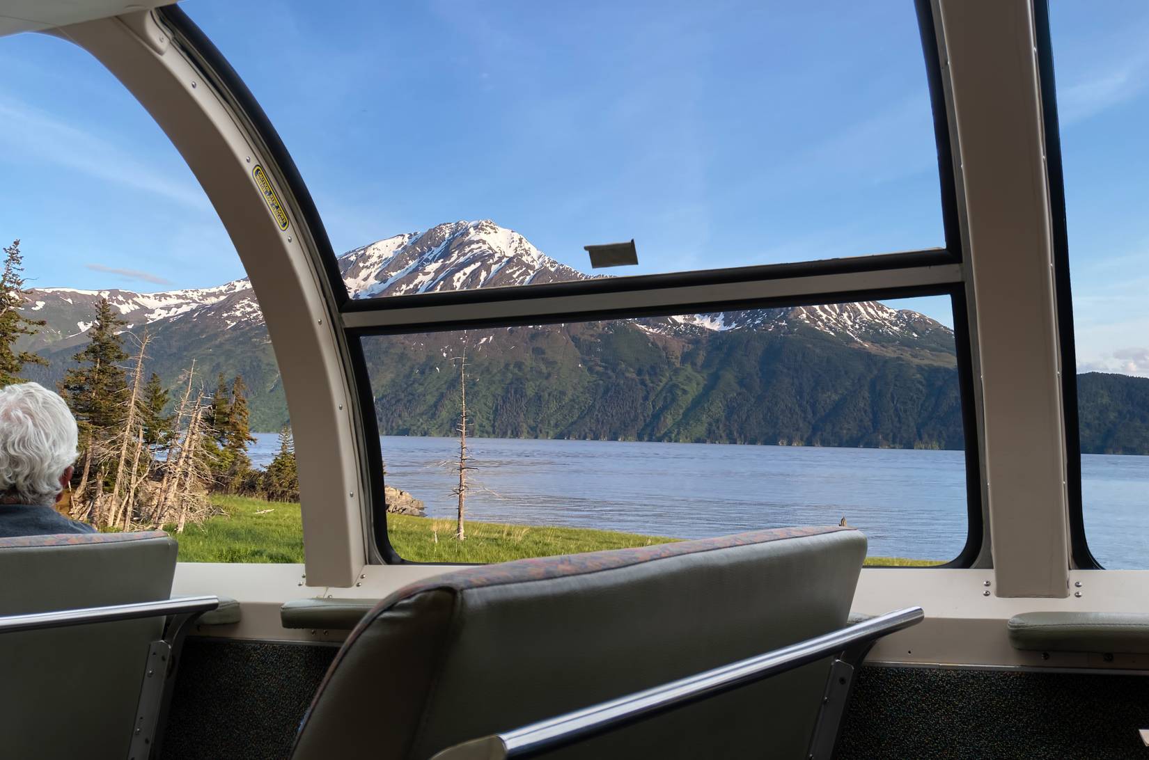 This Iconic Alaska Train Route Is One Of The Best Ways To View North ...