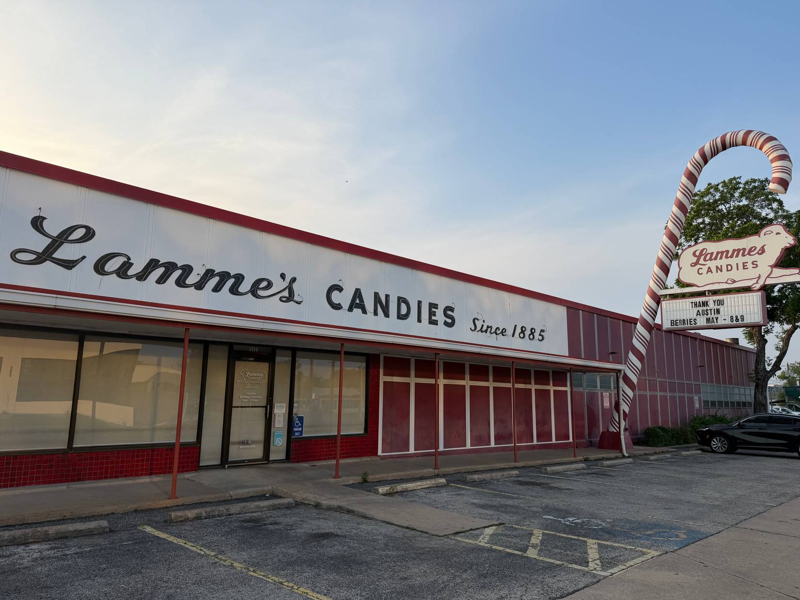 U.S. State Disappoints Travelers After Closing Historic Candy Store ...