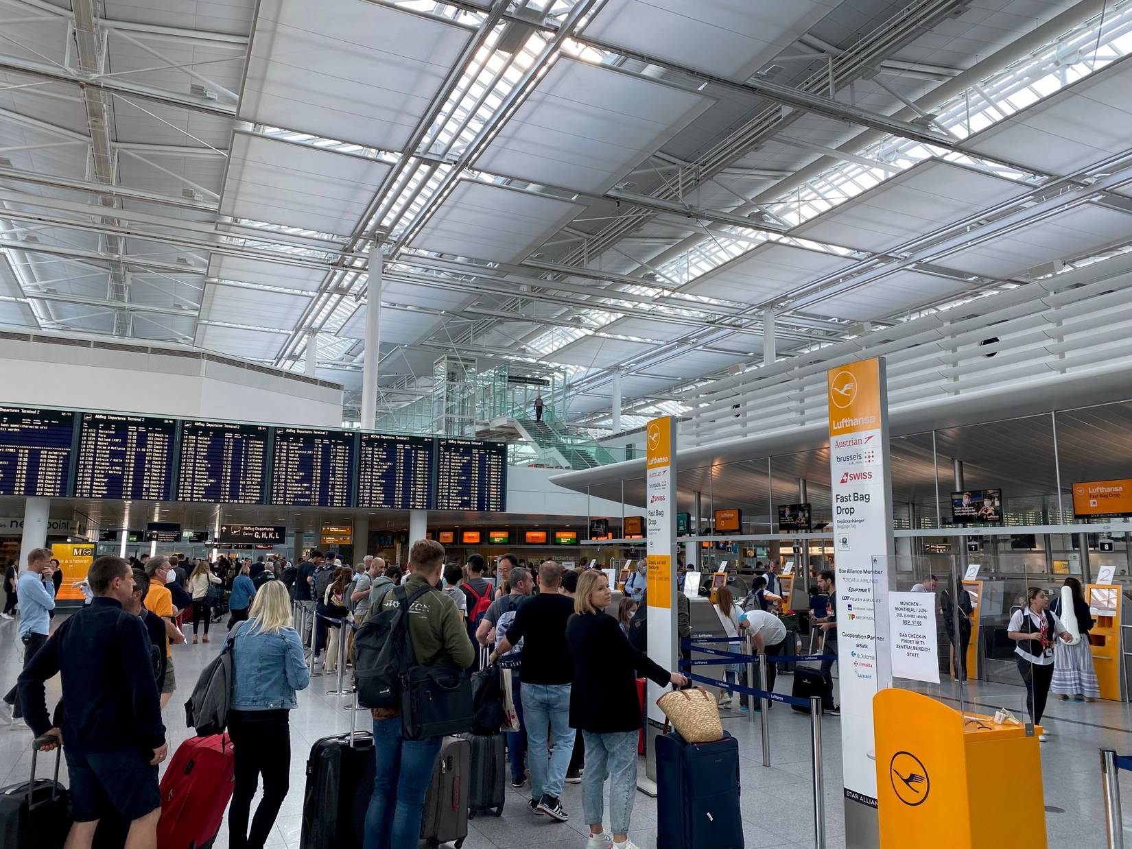 United Airlines’ Major International Hub Faces Delays After Flights ...