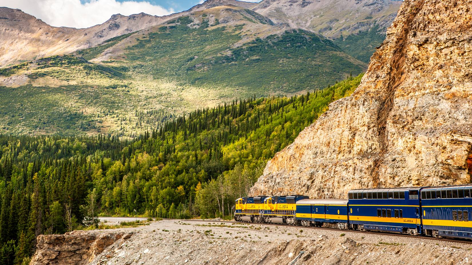 Amtrak's Empire Builder To Glacier National Park Is The Trip You're ...