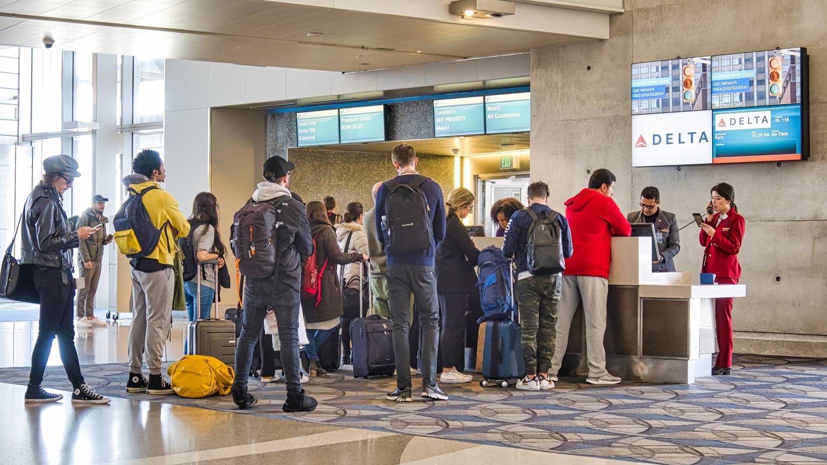 “They Should Be Banned For Life”: Delta Air Lines Passengers ...