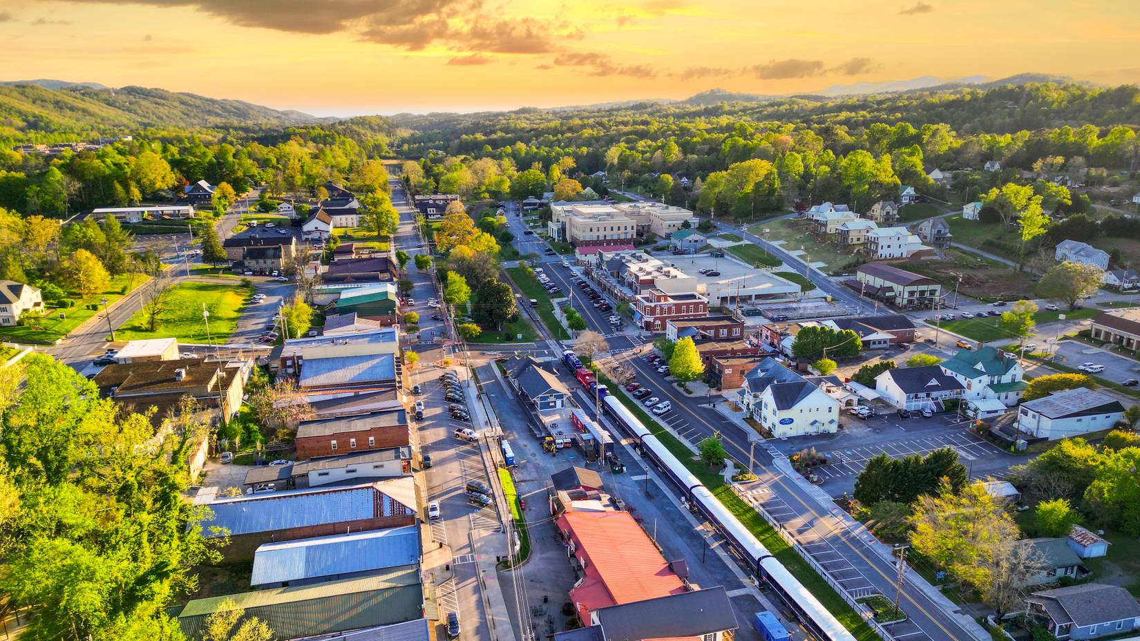 This Georgia Mountain Town's Name Proves It's One Of The Most Beautiful ...