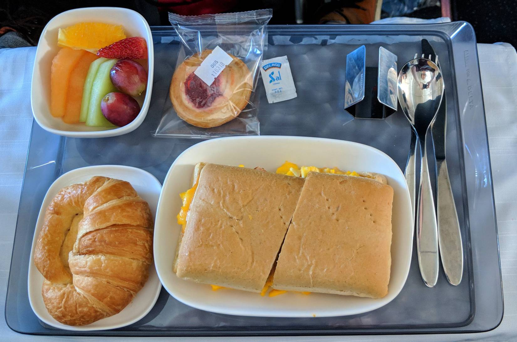 Delta Air Lines Passengers Want To Ban The "Worst Thing Ever On An ...